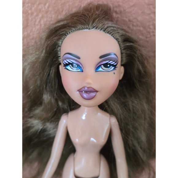 Bratz | Toys | Bratz Yasmin Doll 20 First Edition Brown Hair Blue Eyes ...